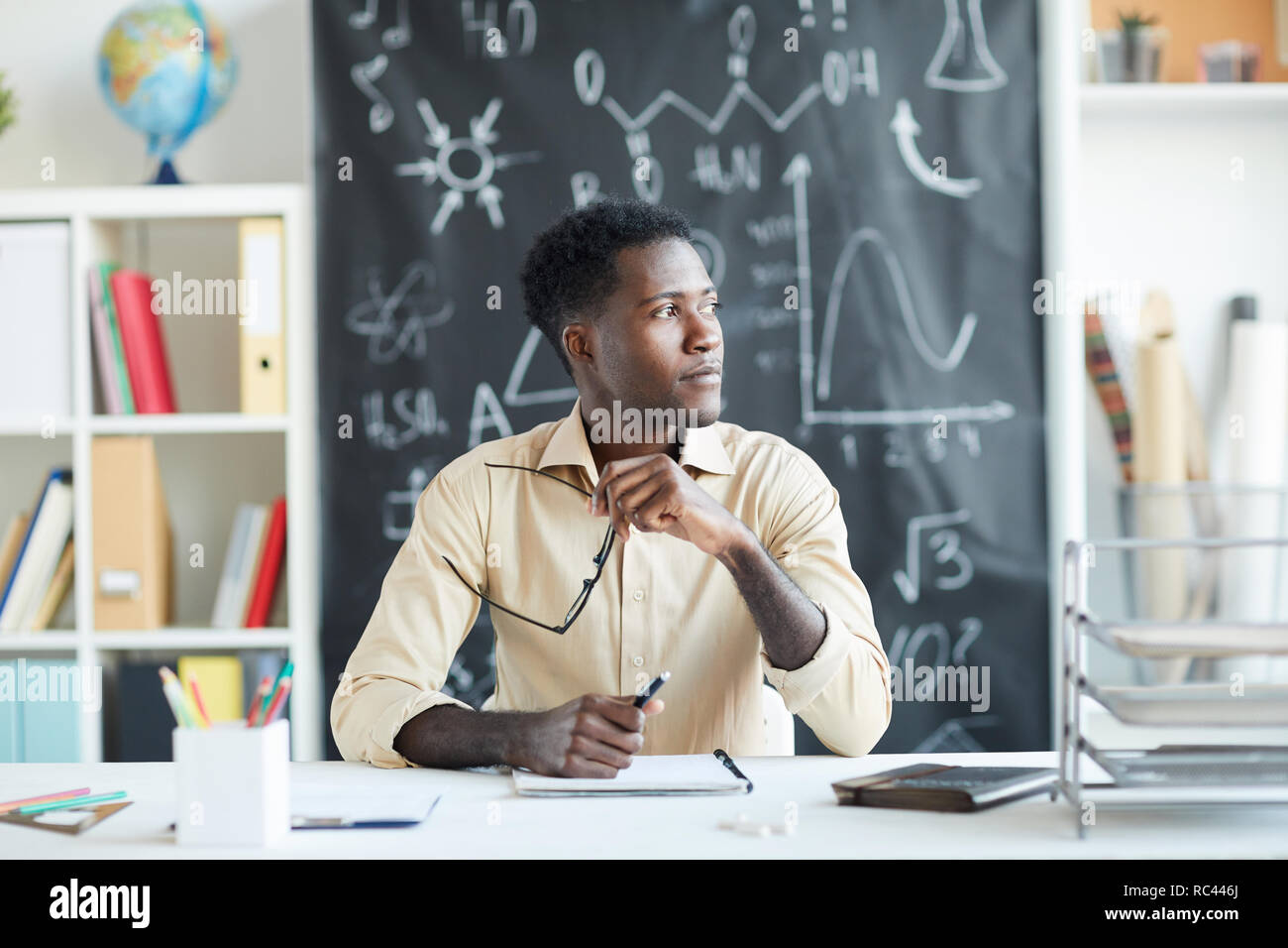 Classroom inspired hi-res stock photography and images - Alamy