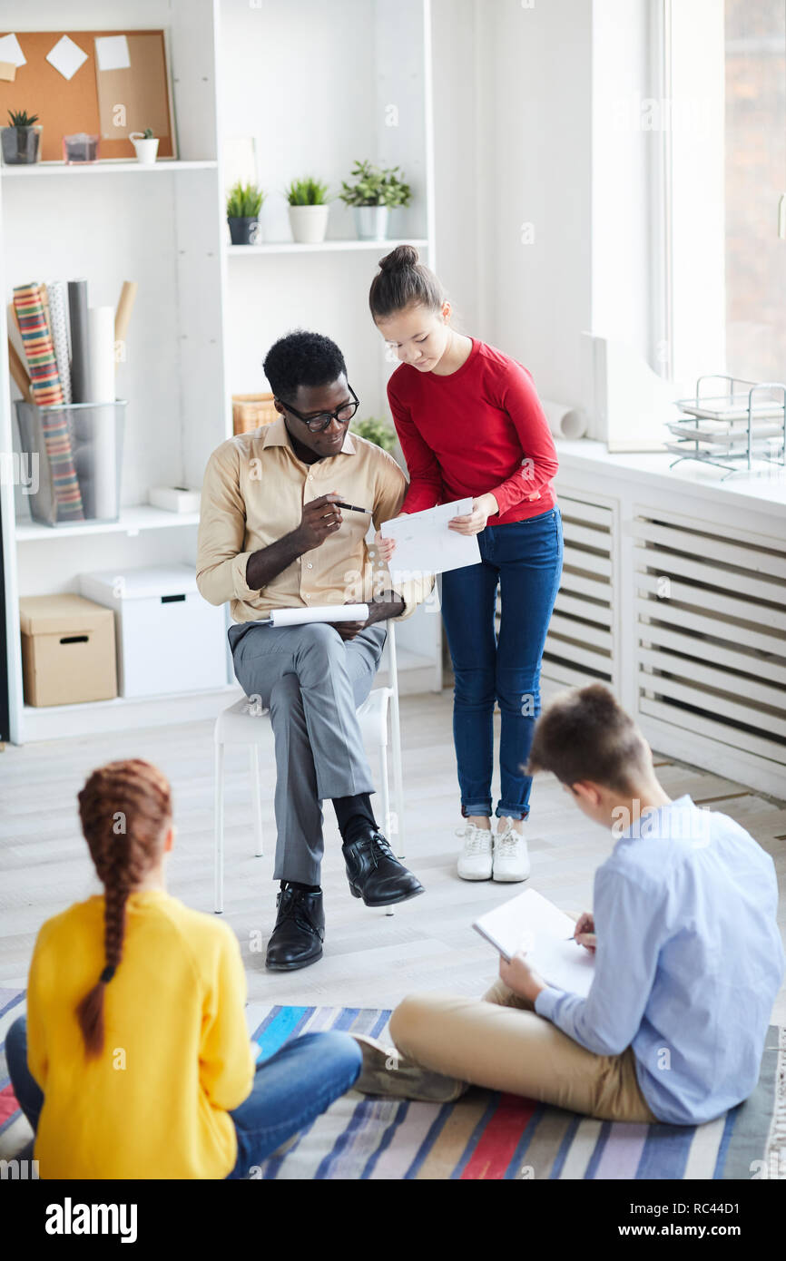 Checking lesson hi-res stock photography and images - Alamy