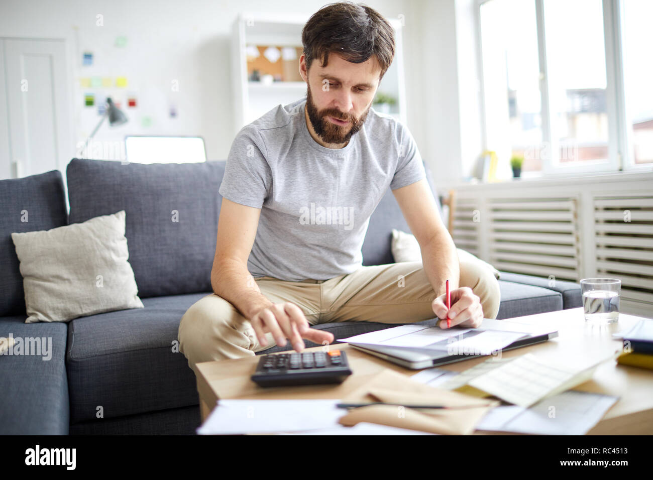 Employee counting hi-res stock photography and images - Alamy