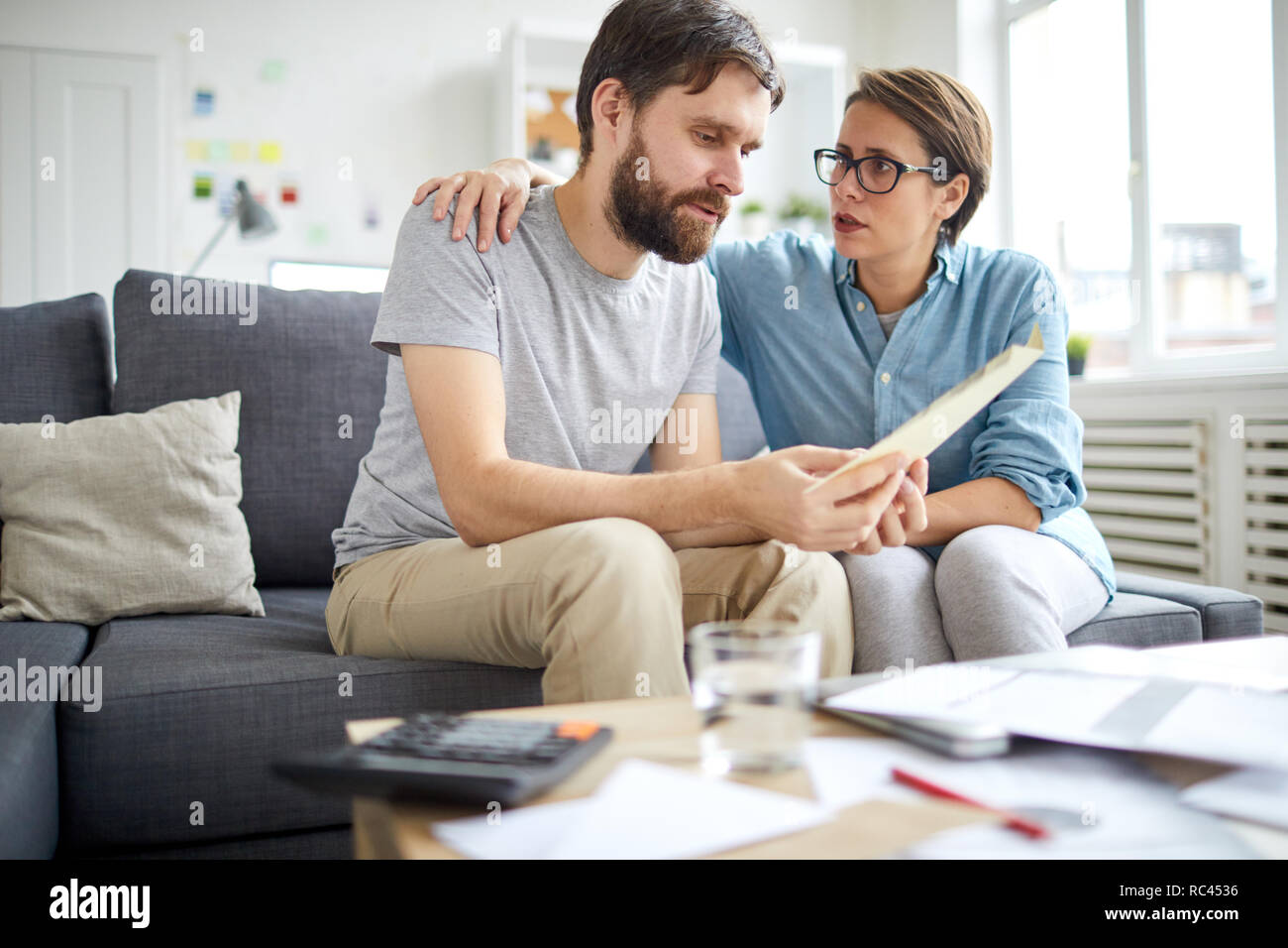 Supporting organization hi-res stock photography and images - Alamy