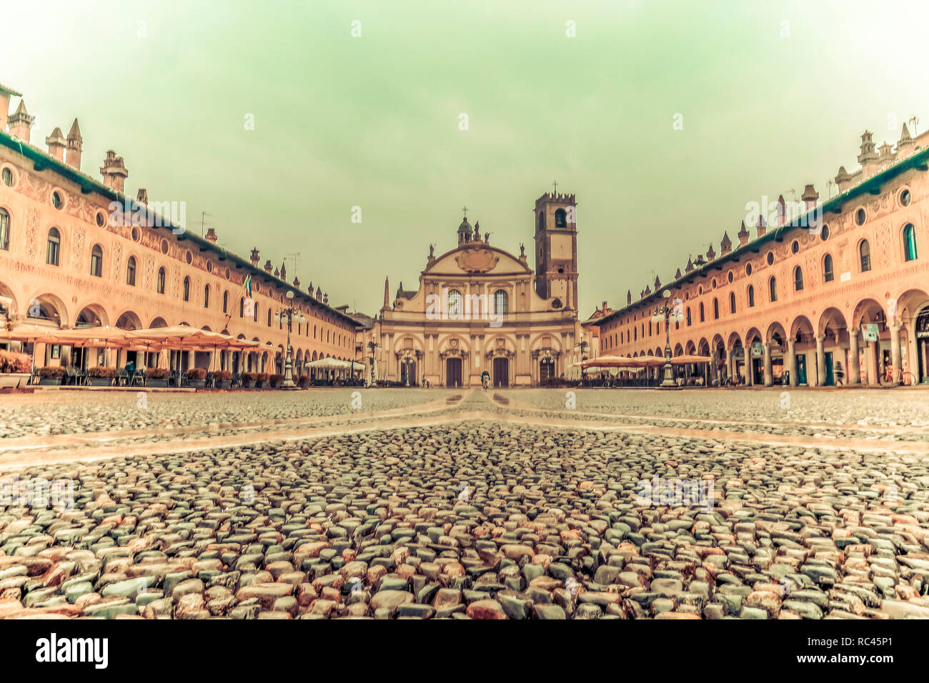 Vigevano ducale hi-res stock photography and images - Alamy