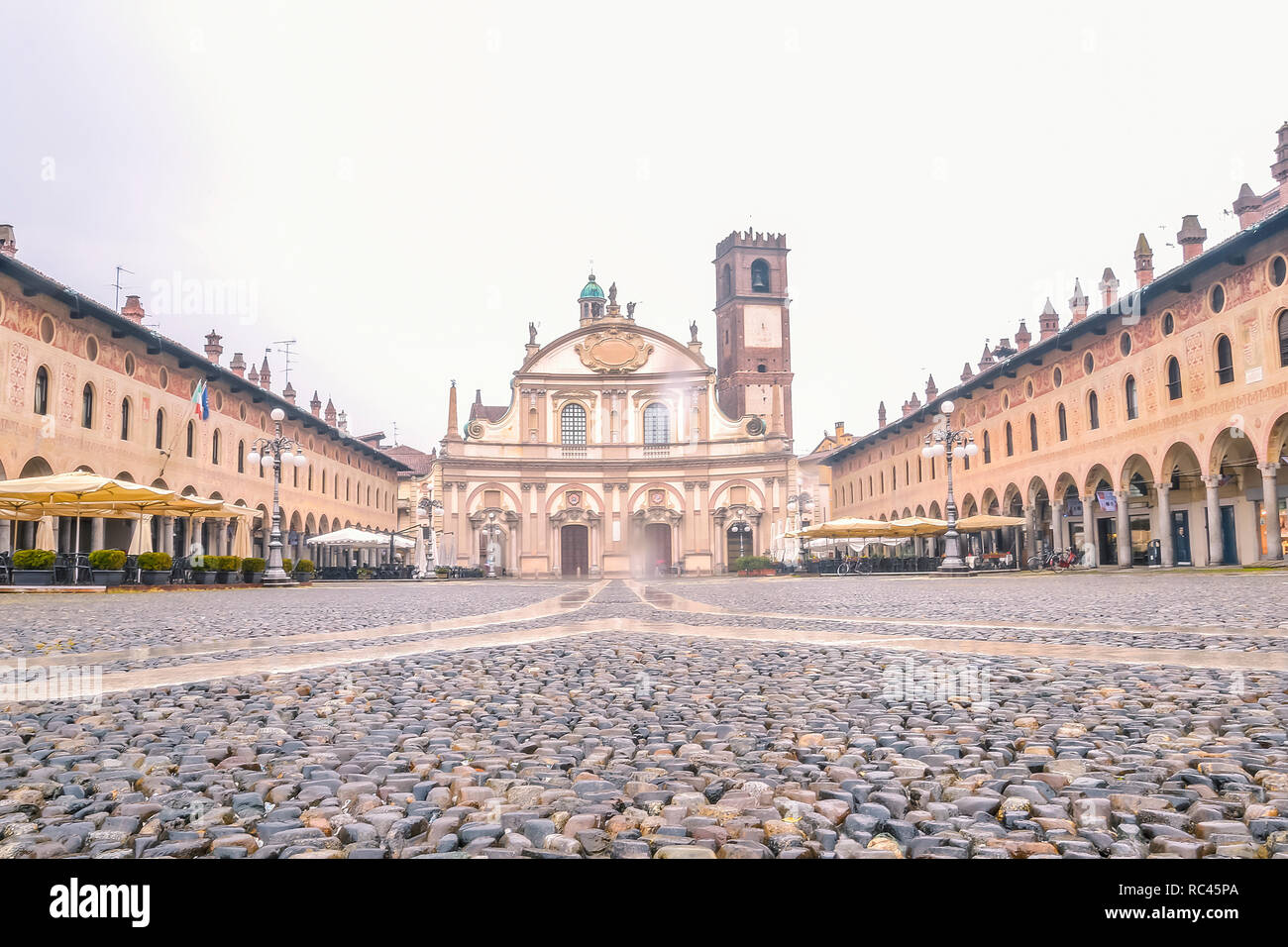 Vigevano castle hi-res stock photography and images - Alamy
