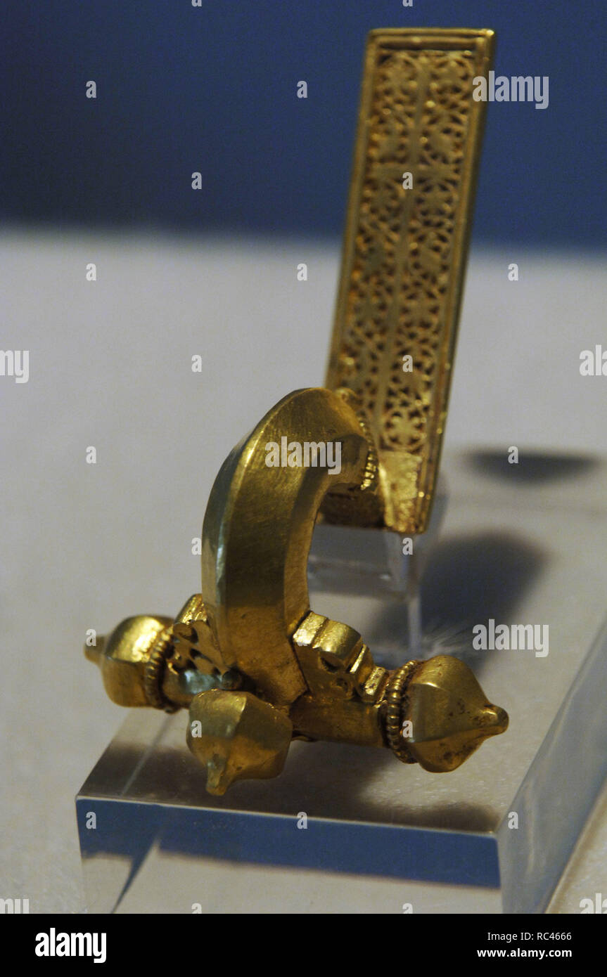 Gold crossbow fibula. 5th century. National Museum of the Early Middle ...