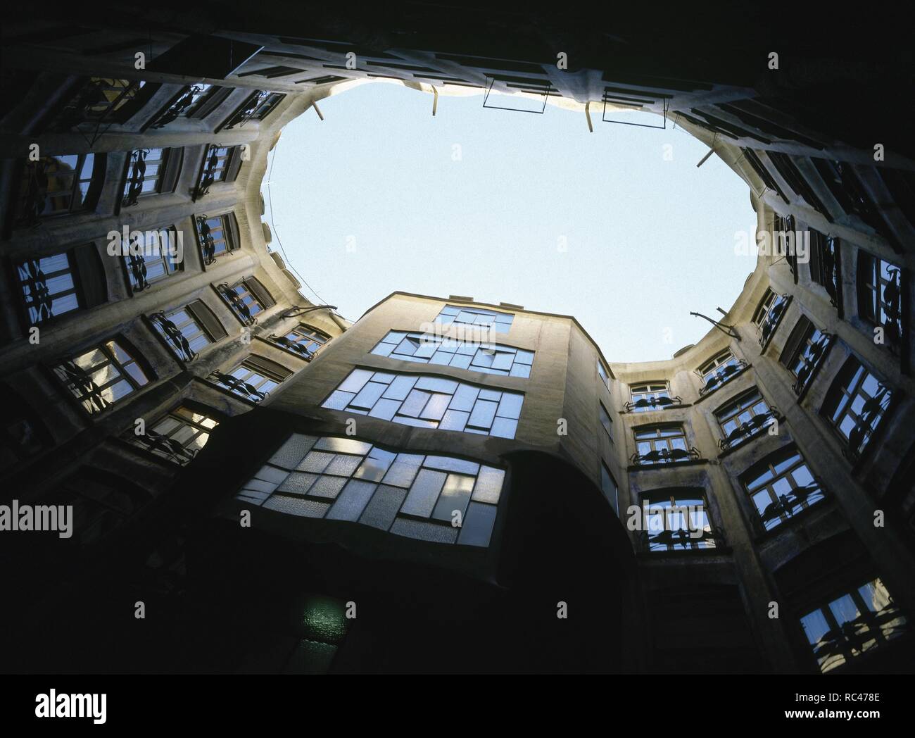 ARTE S. XIX. MODERNISMO. GAUDI, Antoni (Reus, 1852-Barcelona, 1926 ...