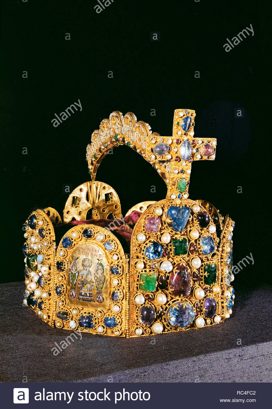Imperial Regalia Of The Holy Roman Empire Stock Photos & Imperial ...