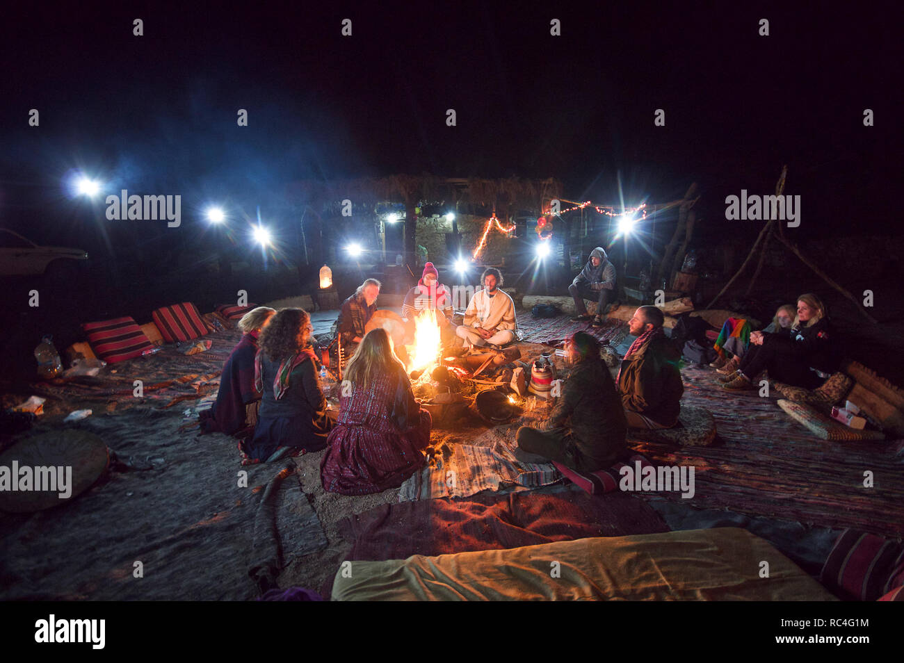 A campfire gathering in Wadi Gnaeh, Sinai, Egypt Stock Photo - Alamy