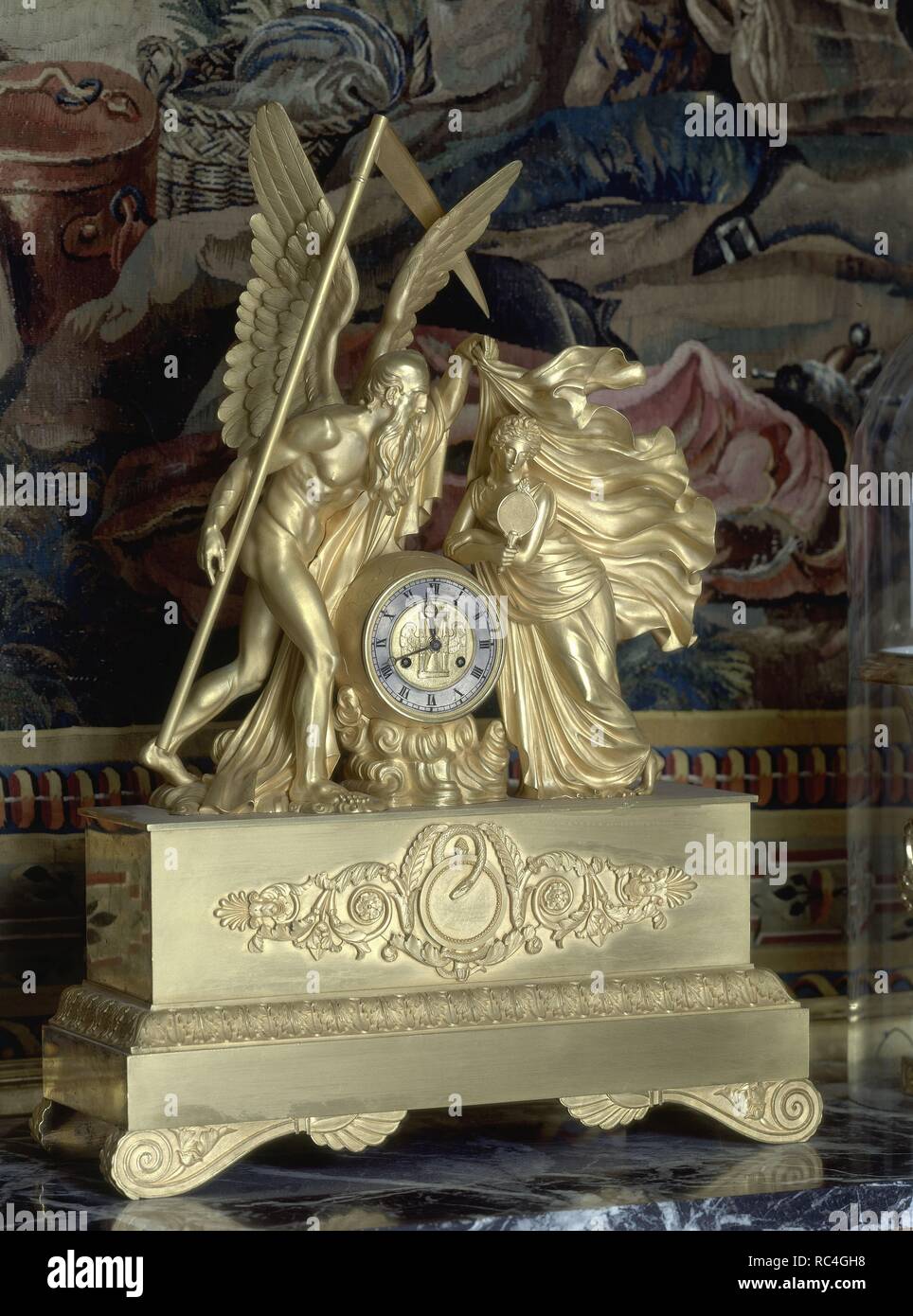 PALACIO BORBON-COMEDOR-RELOJ S XVIII. Location: MONASTERIO-PALACIO REAL ...