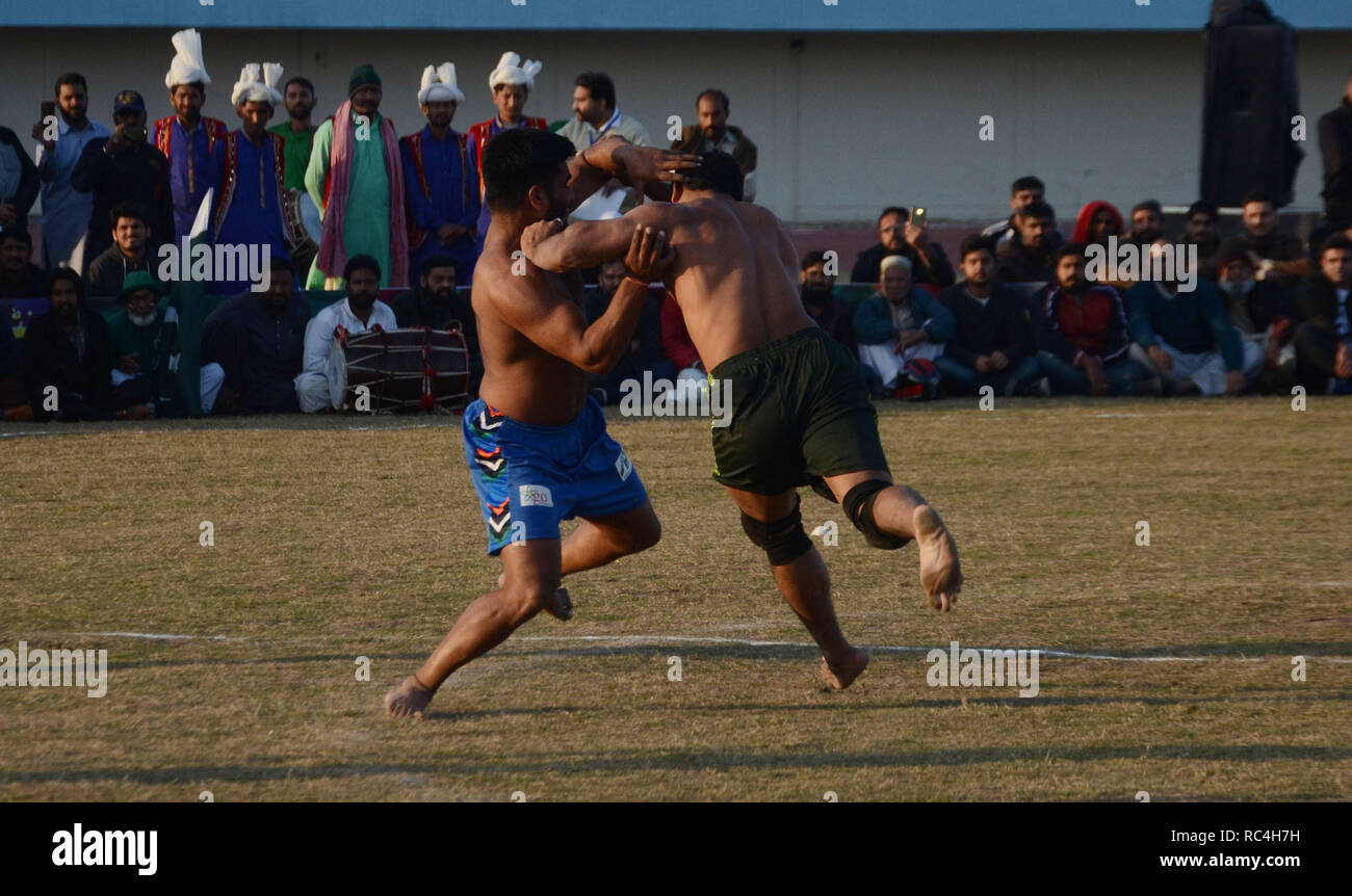 Lahore, Pakistan. 13th Jan, 2019. A view of Kabaddi final match between ...