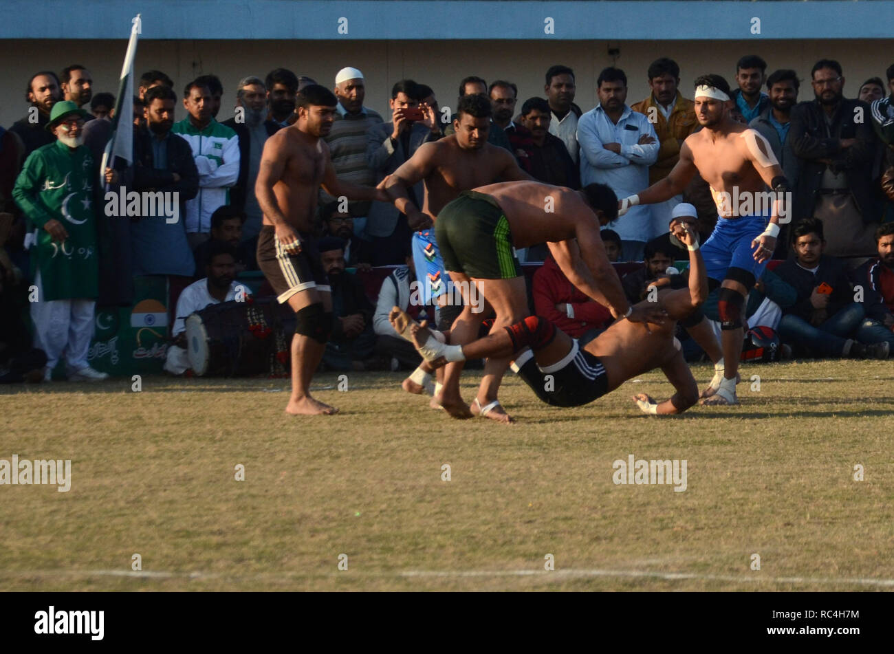 Lahore, Pakistan. 13th Jan, 2019. A view of Kabaddi final match between ...