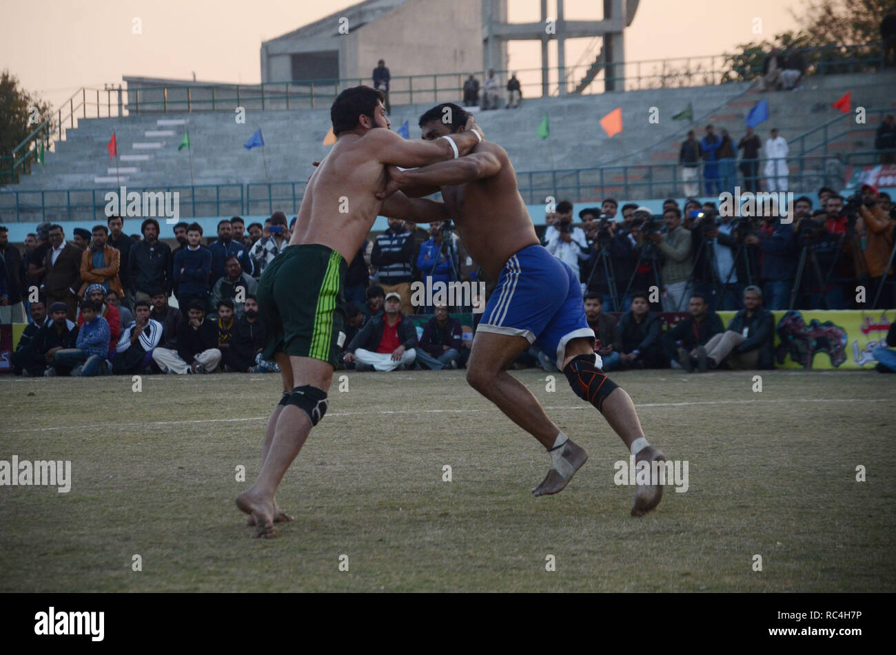 Lahore, Pakistan. 13th Jan, 2019. A view of Kabaddi final match between ...