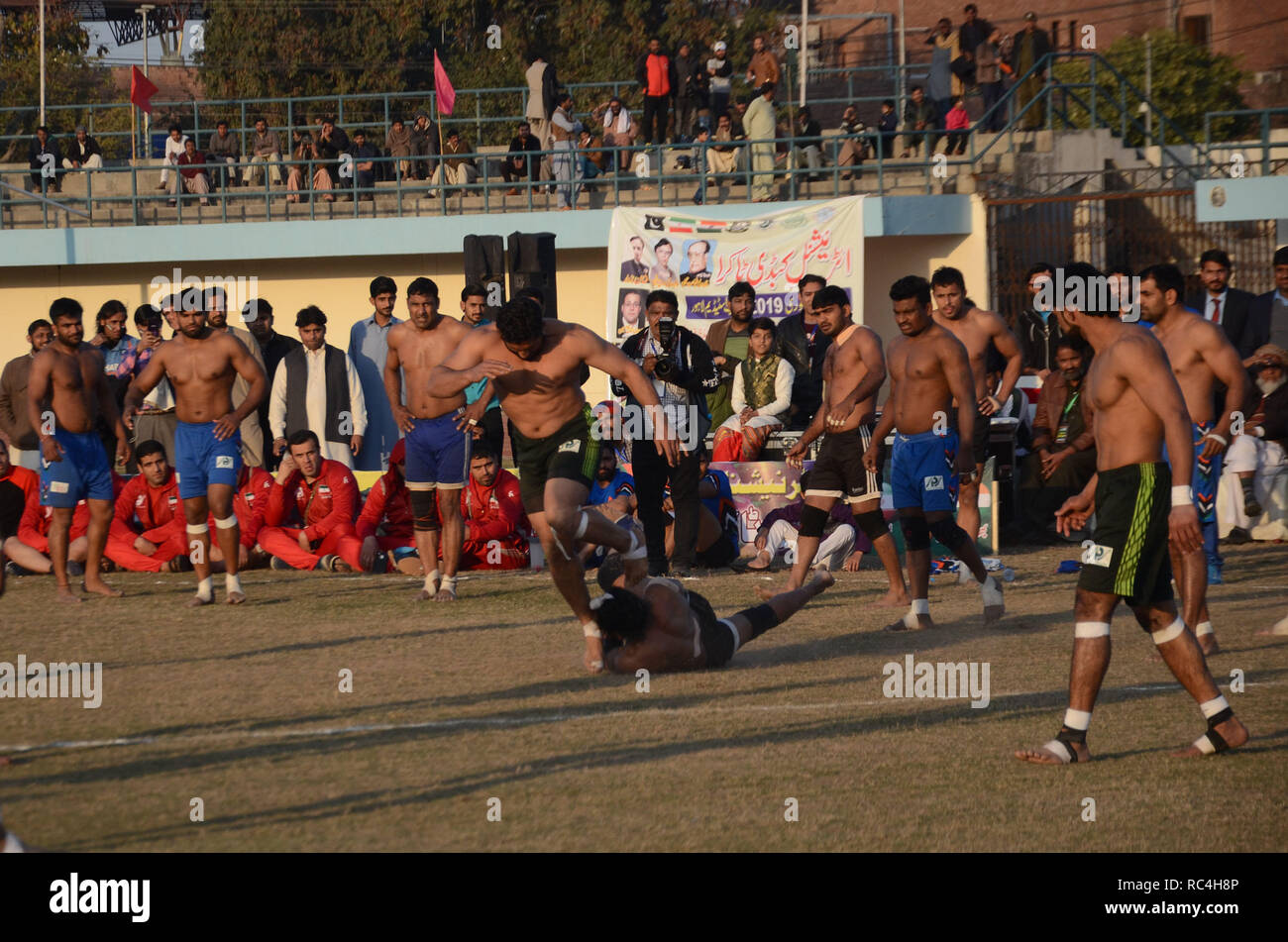 Lahore, Pakistan. 13th Jan, 2019. A view of Kabaddi final match between ...
