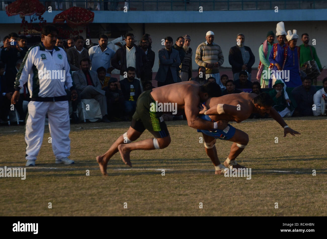 Lahore, Pakistan. 13th Jan, 2019. A view of Kabaddi final match between ...