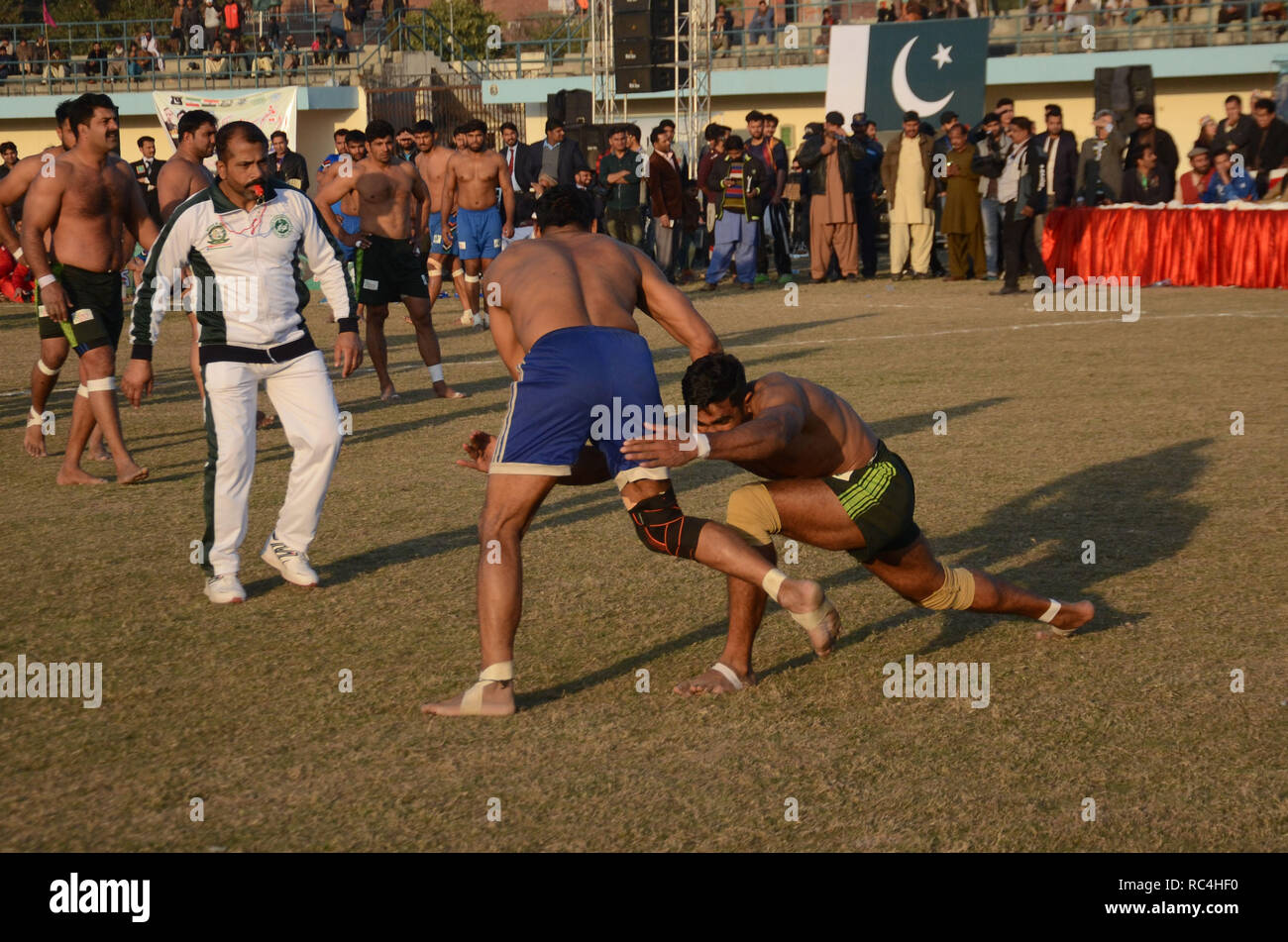 Lahore, Pakistan. 13th Jan, 2019. A view of Kabaddi final match between ...