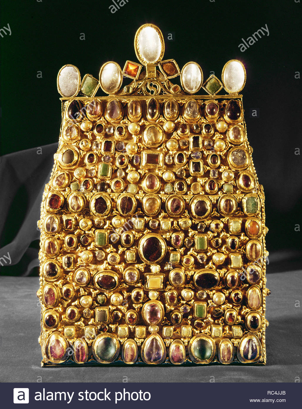 Imperial Regalia Of The Holy Roman Empire Stock Photos & Imperial ...