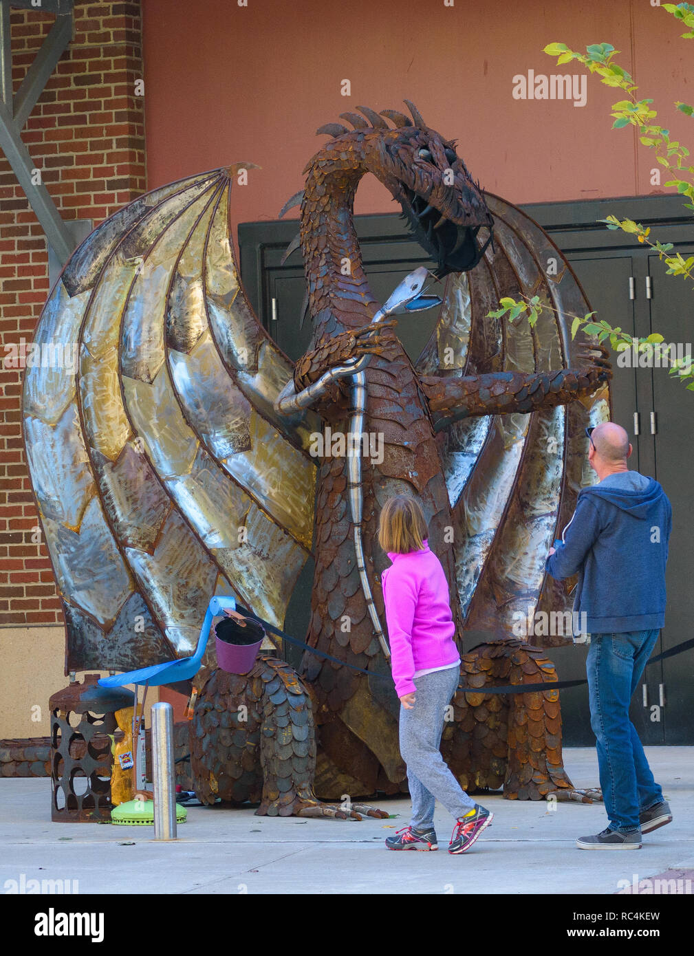 Admire art hi-res stock photography and images - Alamy