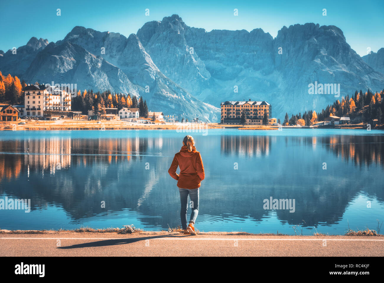 Red bui hi-res stock photography and images - Alamy