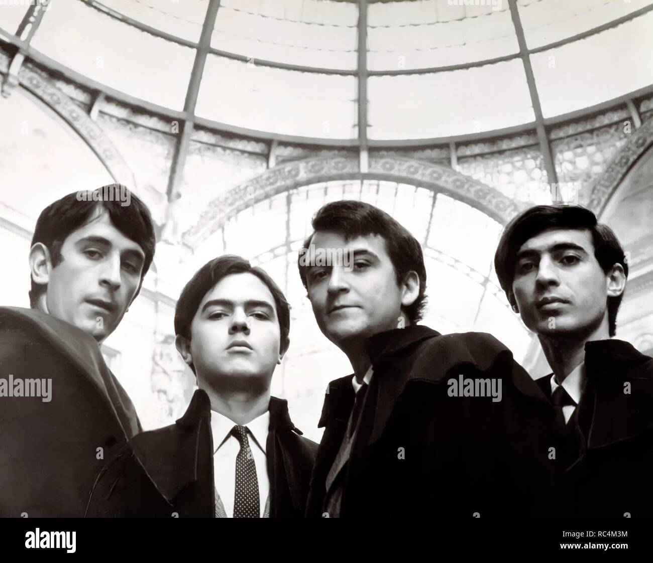 LOS BRINCOS. GRUPO MUSICAL ESPAÑOL. FERNANDO ARBEX , JUAN PARDO ...