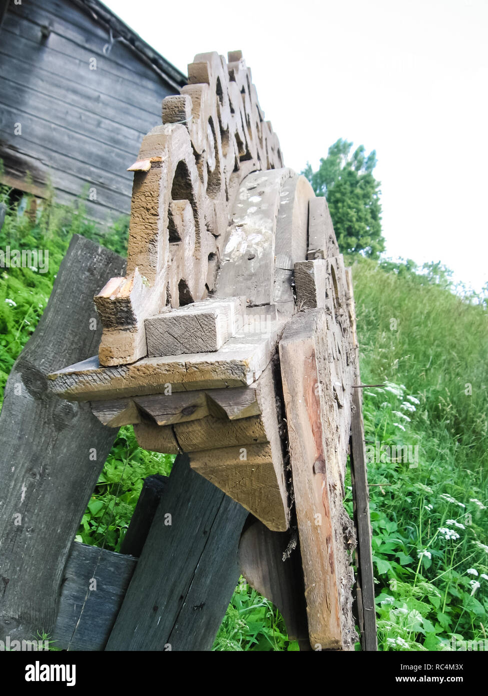 The device of a wooden clypeus. Clypeus window Stock Photo - Alamy