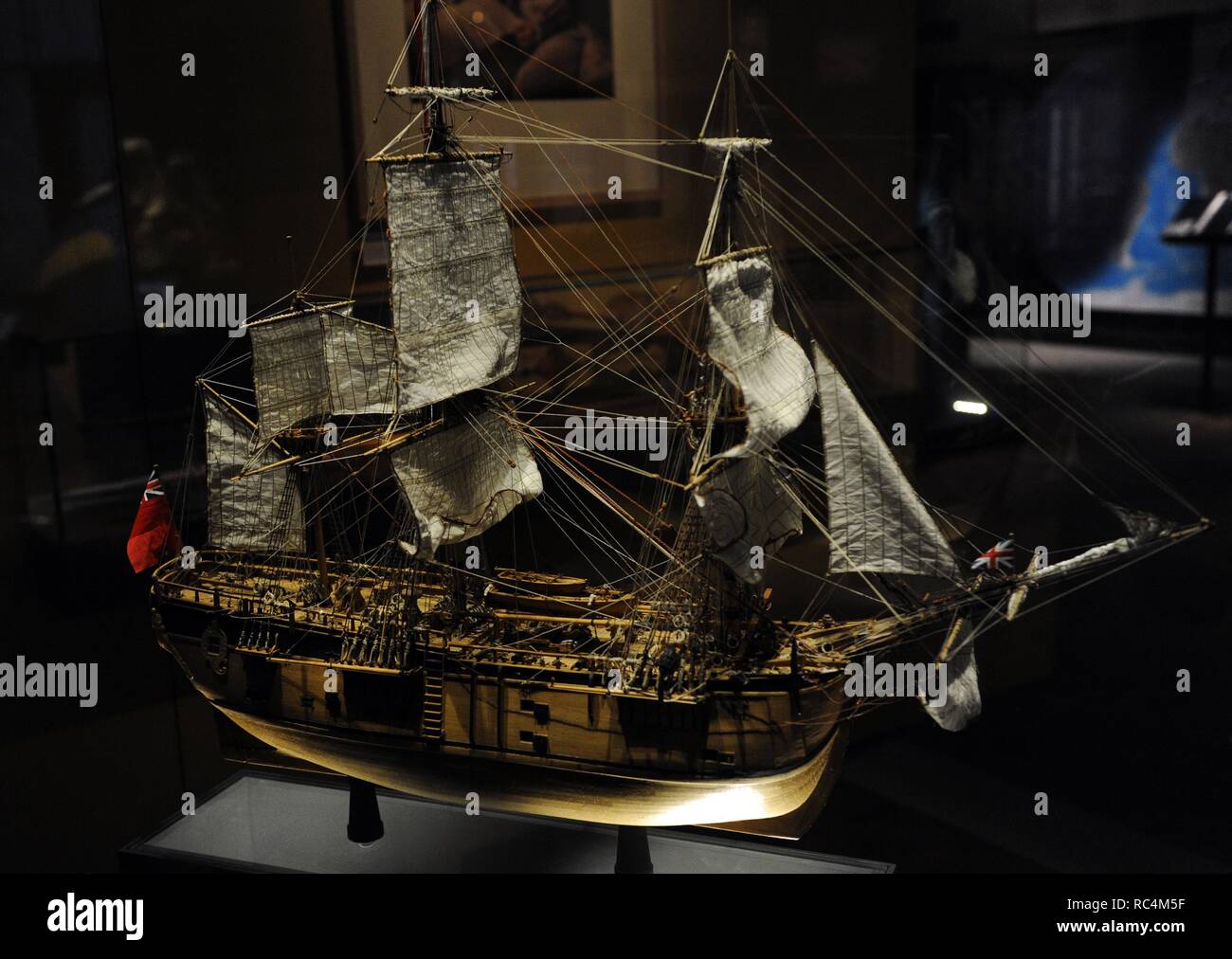 Barco del siglo xviii hi-res stock photography and images - Alamy