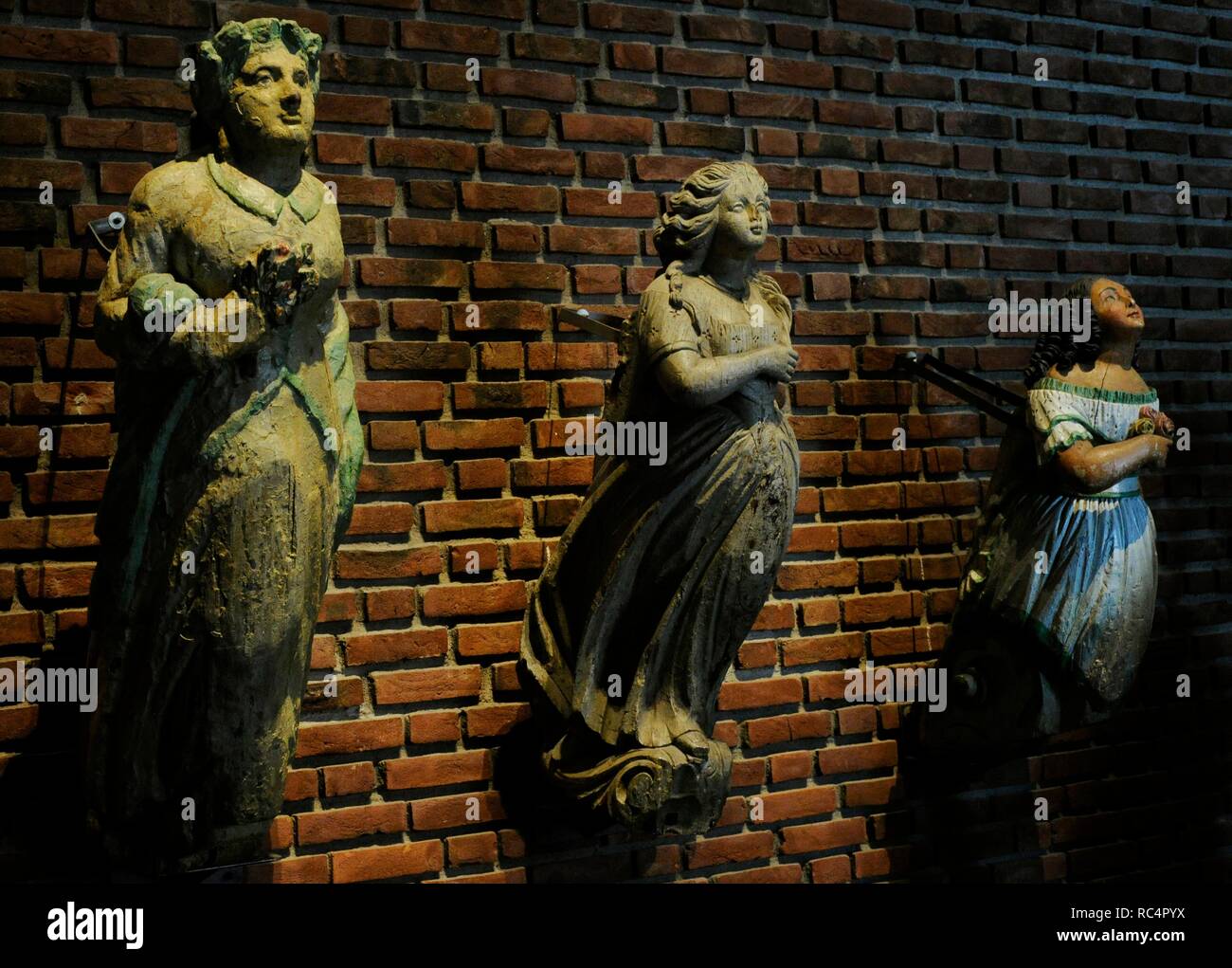 Figureheads from unknown vessels. The figurehead to the right comes ...