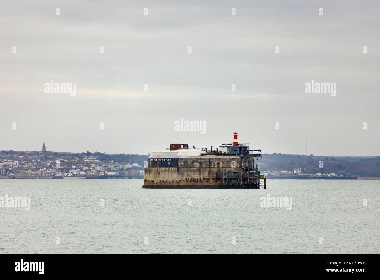 Spitbank fort solent hi-res stock photography and images - Alamy