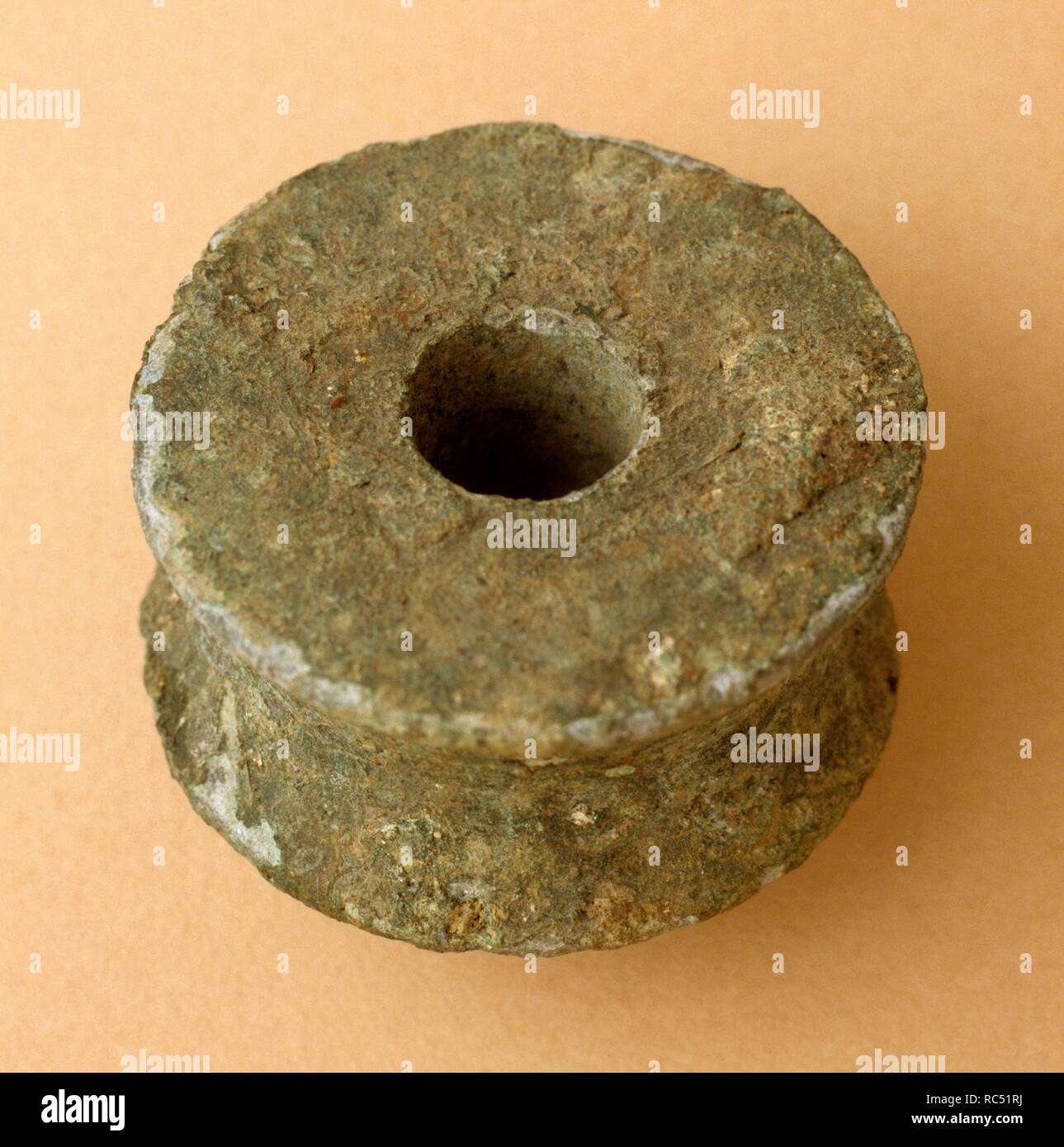 BRONZE PULLEY FROM BAELO CLAUIA. ROMAN ENGINEERING. (LOCATION: NATIONAL ...