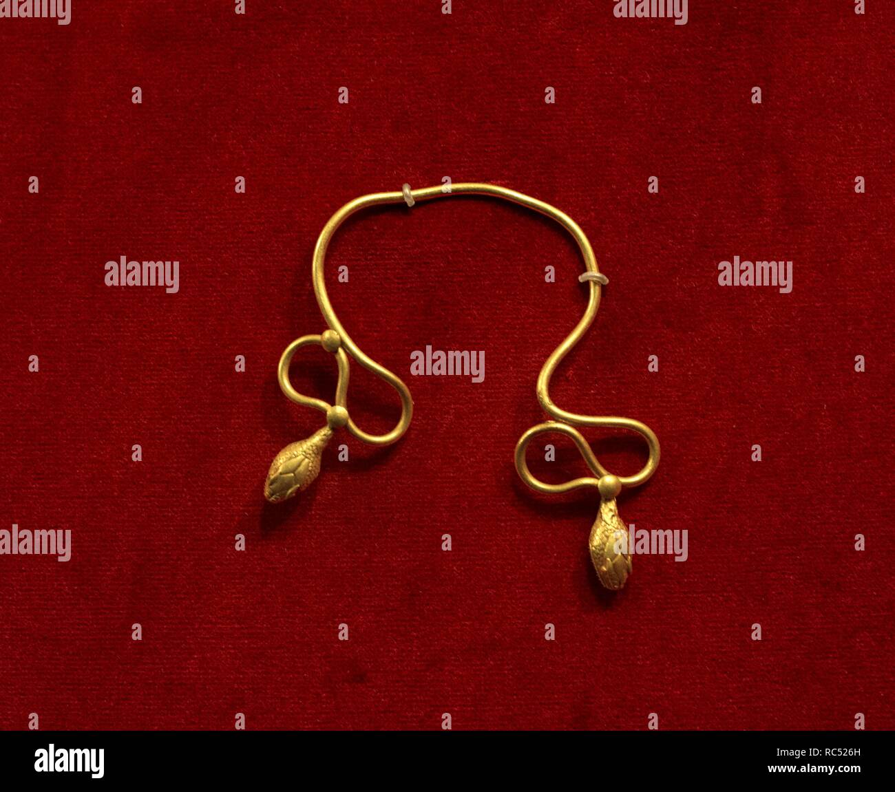 Ancient roman snake bracelet hi-res stock photography and images - Alamy