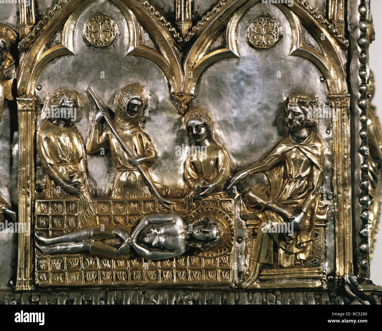 Medieval reliquary casket hi-res stock photography and images - Alamy