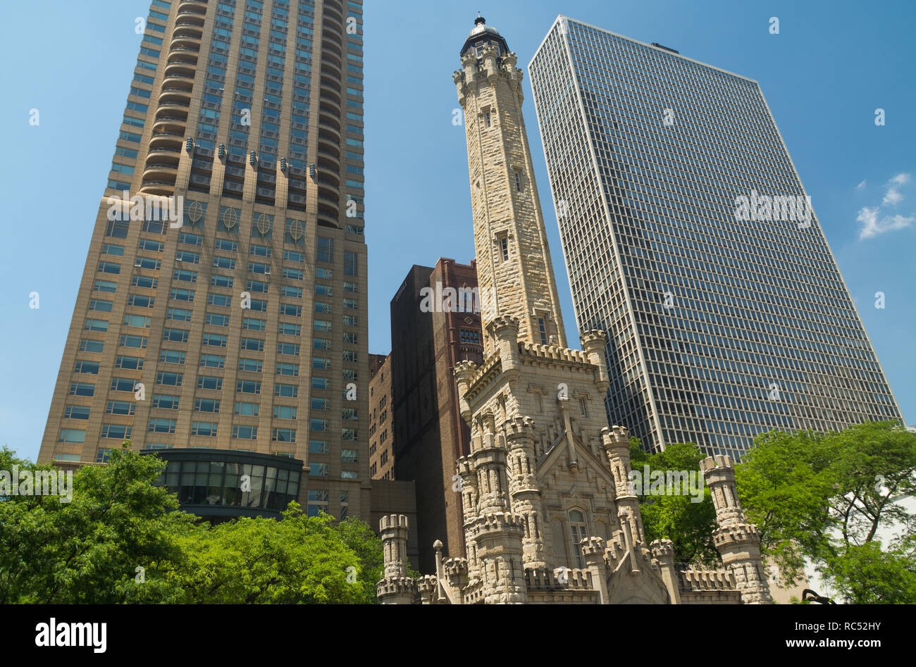 Chicago water tower pumping station hi-res stock photography and images ...