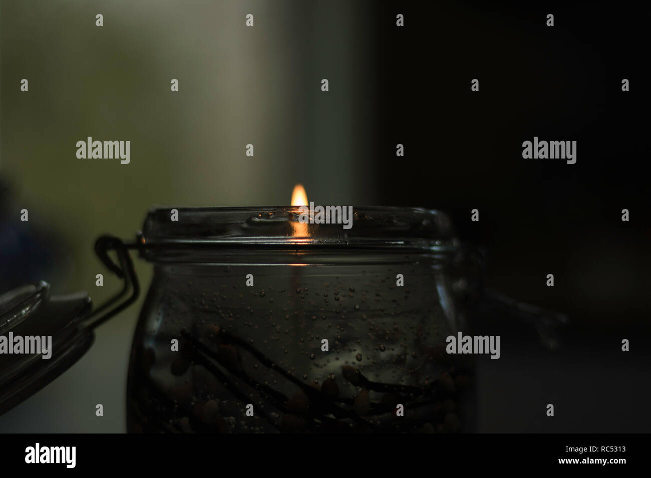 Burn gel hi-res stock photography and images - Alamy