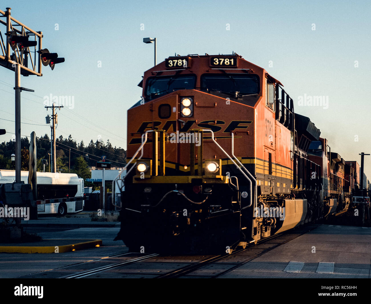 Seattle sky train hi-res stock photography and images - Alamy