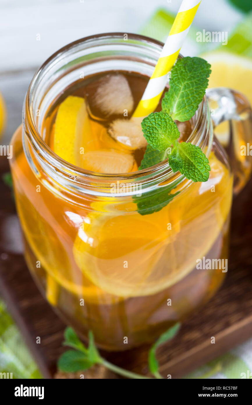 Iced tea with lemon Stock Photo - Alamy
