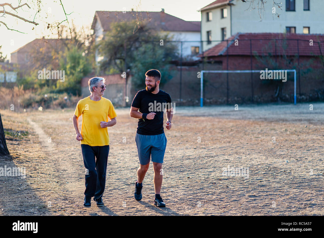 Running runners men hi-res stock photography and images - Alamy