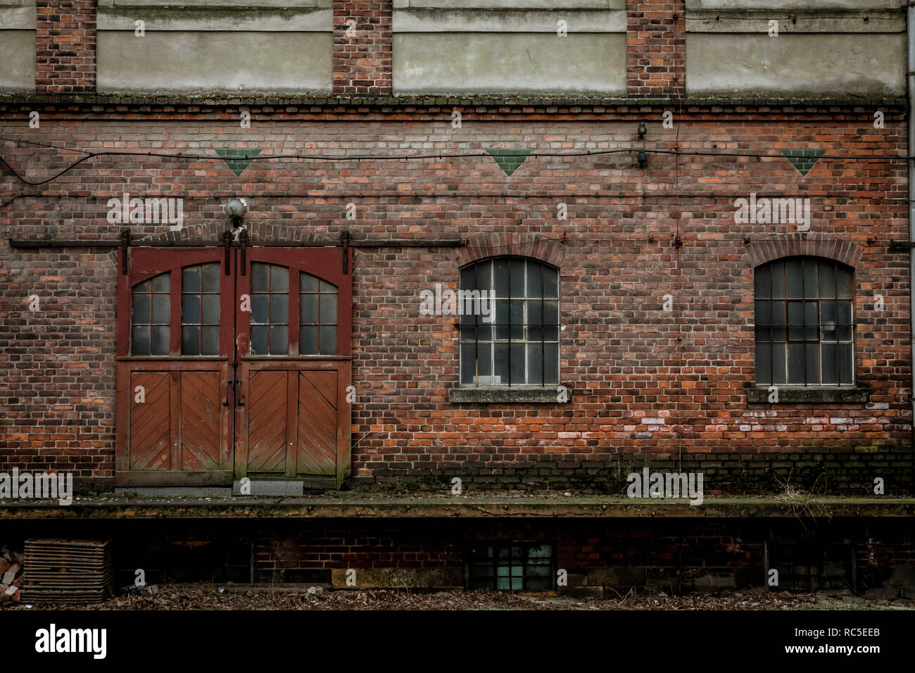 Old industry building Stock Photo - Alamy