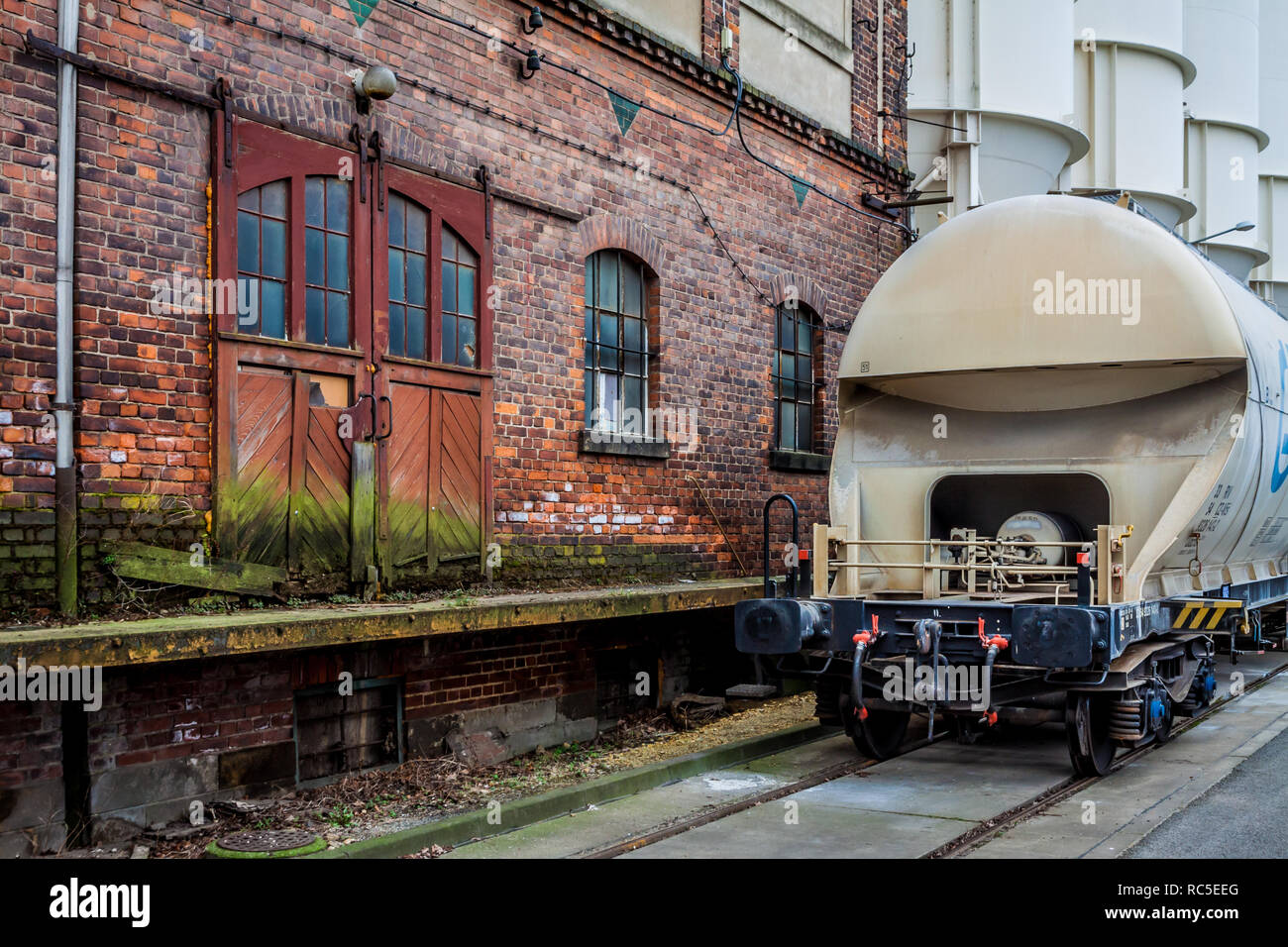 Old industry building Stock Photo - Alamy