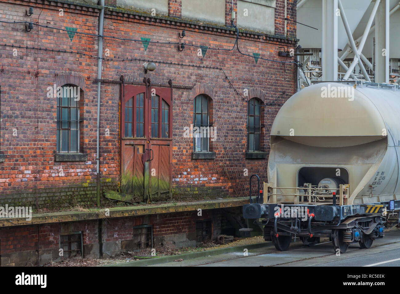 Old industry building Stock Photo - Alamy