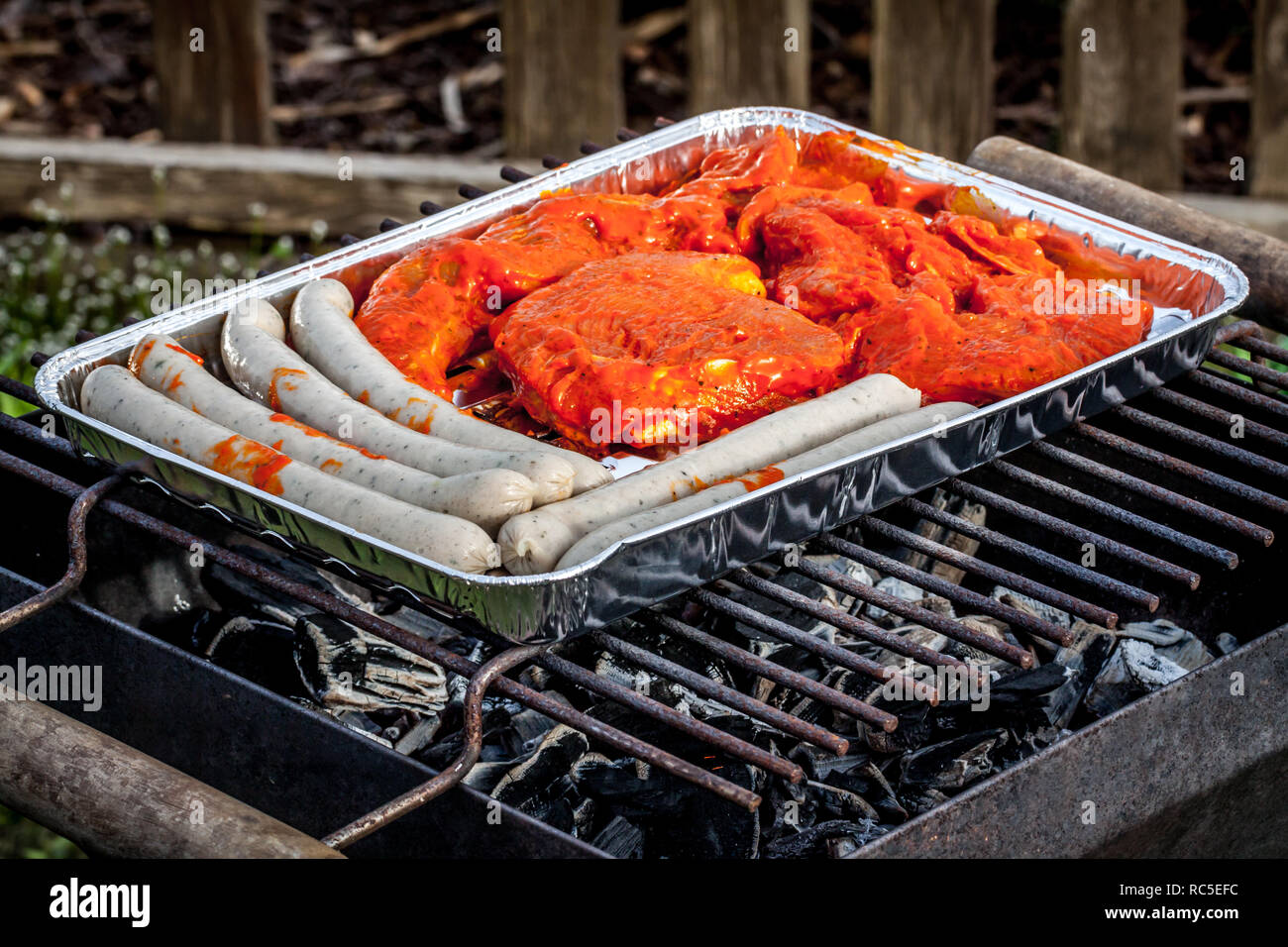 Grill fire bbq hi-res stock photography and images - Alamy