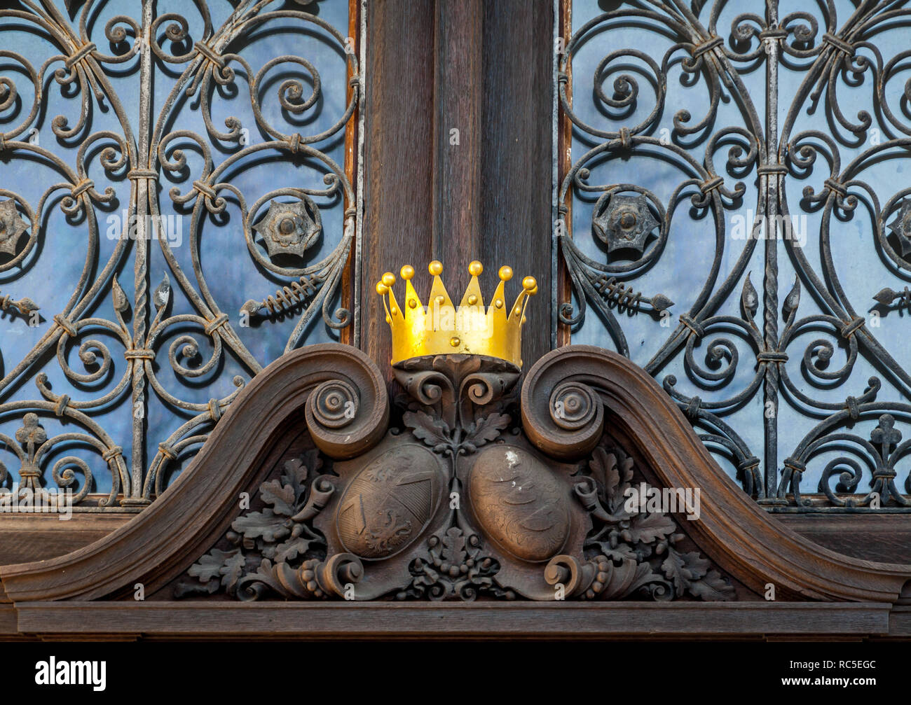 Crown at the door Stock Photo - Alamy