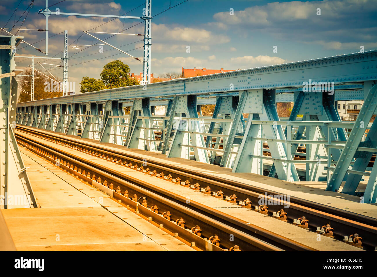 Old bridge built in metal Stock Photo - Alamy