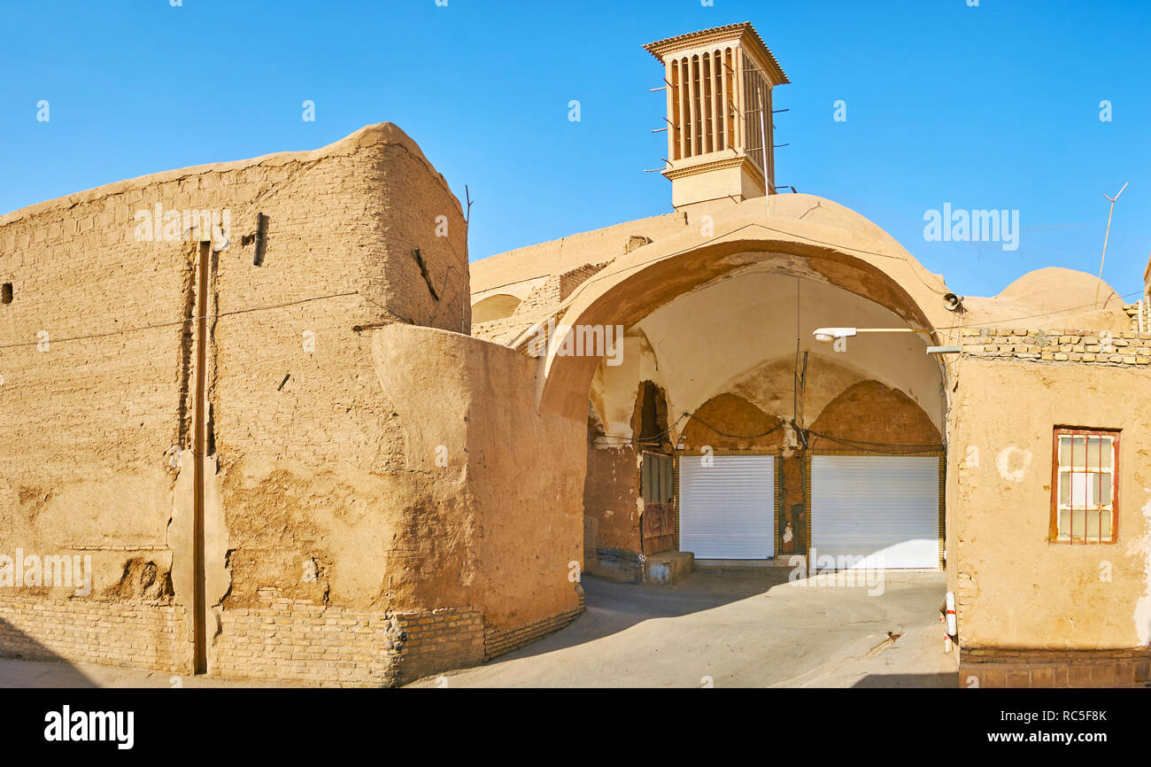 Halfly hi-res stock photography and images - Alamy