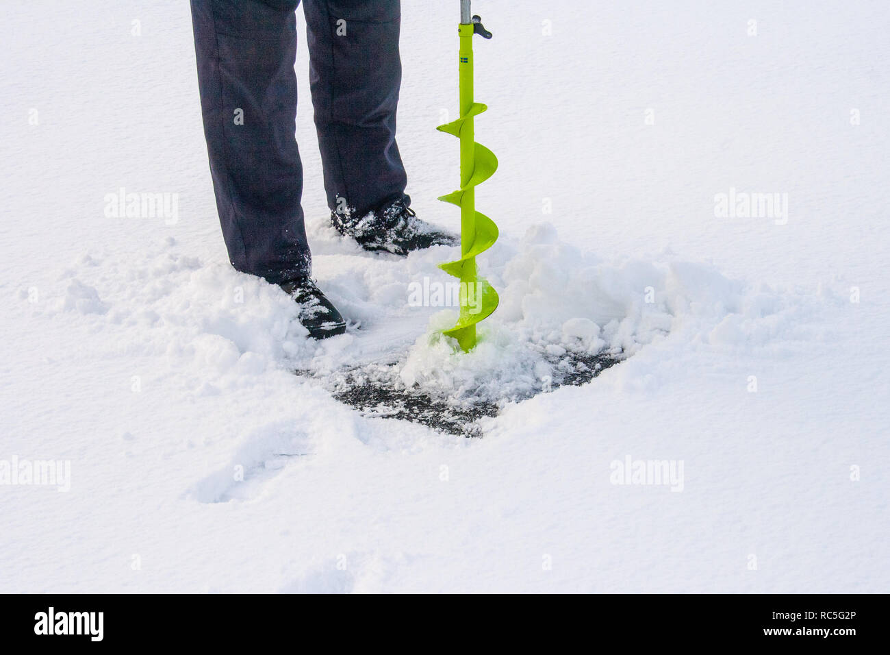 Ice drilling hi-res stock photography and images - Alamy