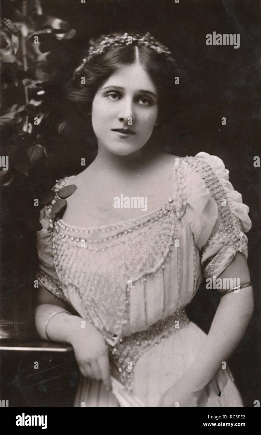'Miss Edna May', (1878-1948), c1930. Creator: Unknown Stock Photo - Alamy