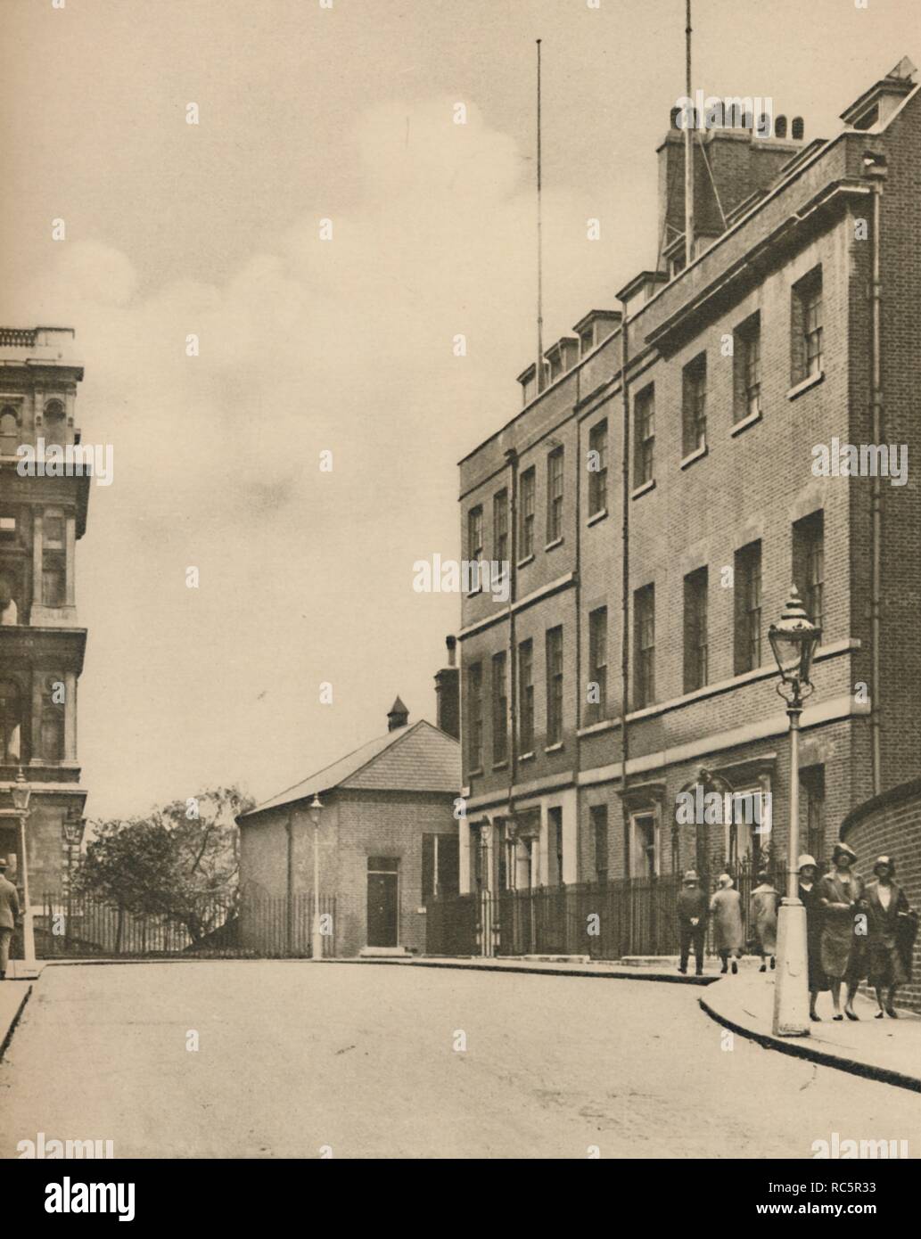 10 downing street exterior hi-res stock photography and images - Alamy