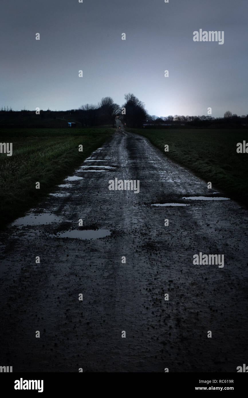 Pothole road night hi-res stock photography and images - Alamy