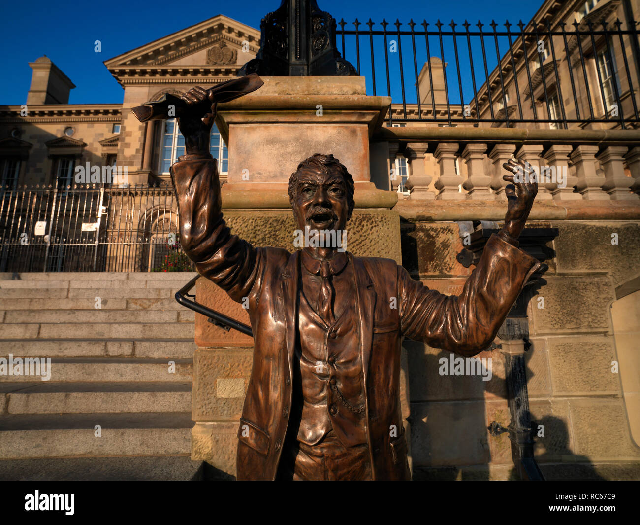 John larkin hi-res stock photography and images - Alamy