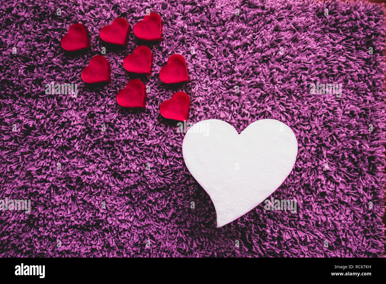 Big white heart hi-res stock photography and images - Alamy