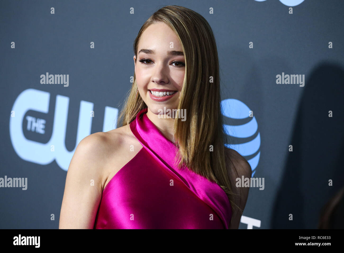 Holly taylor 2019 hi-res stock photography and images - Alamy