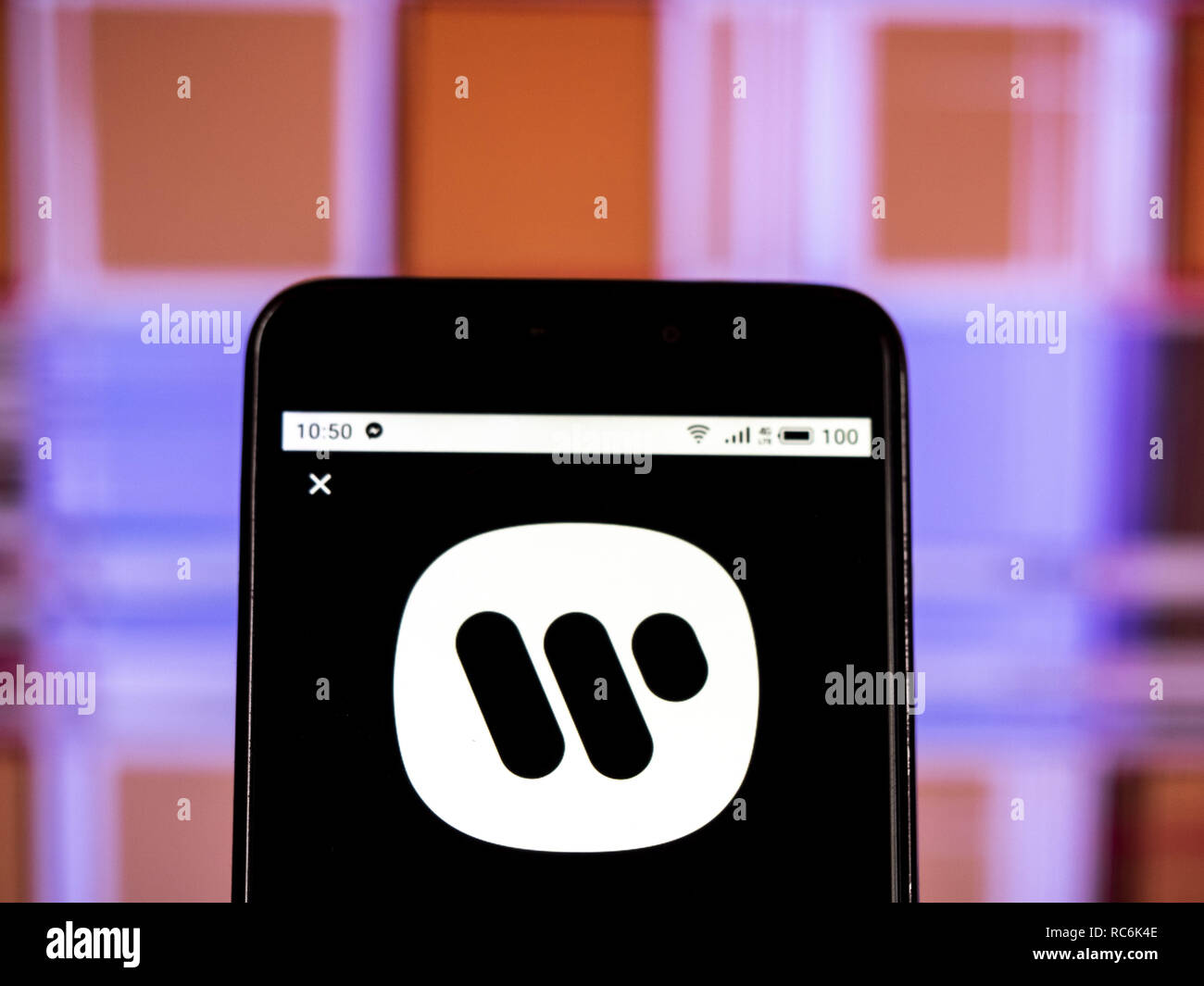 Warner music logo hi-res stock photography and images - Alamy