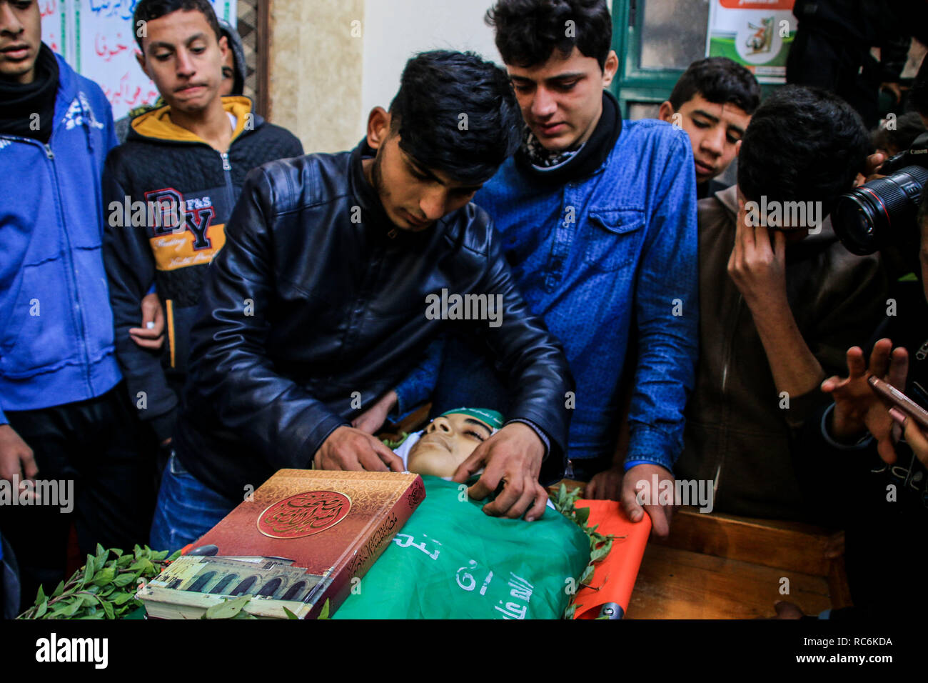 Al tawbah mosque hi-res stock photography and images - Alamy