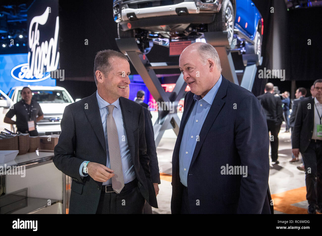 Detroit, USA. 14th Jan, 2019. Jim Hackett (r), CEO of Ford, and Herbert ...